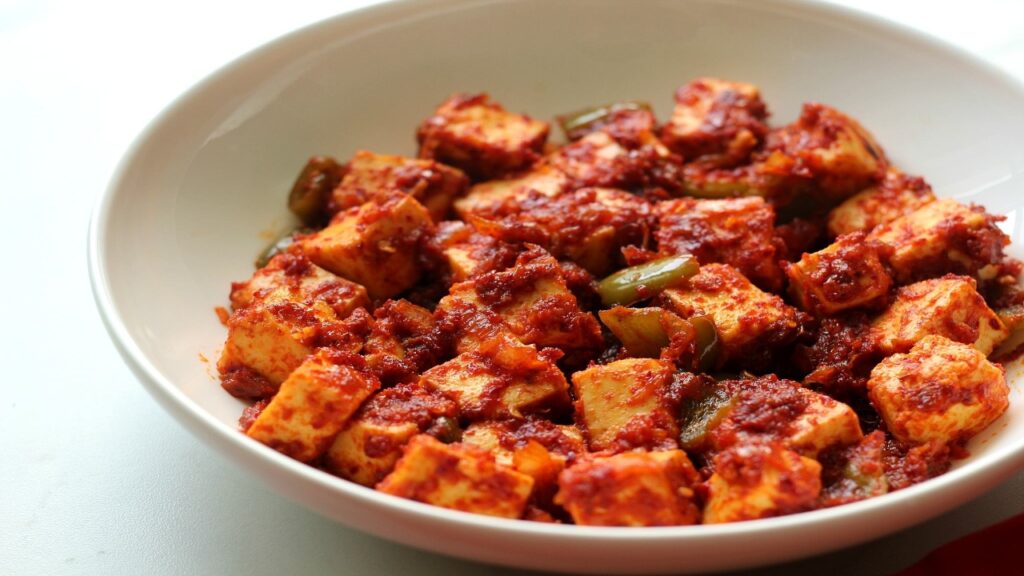 Chilli Garlic Paneer: रेस्टोरेंट जैसा पनीर घर पर बनाना हुआ आसान बस ...